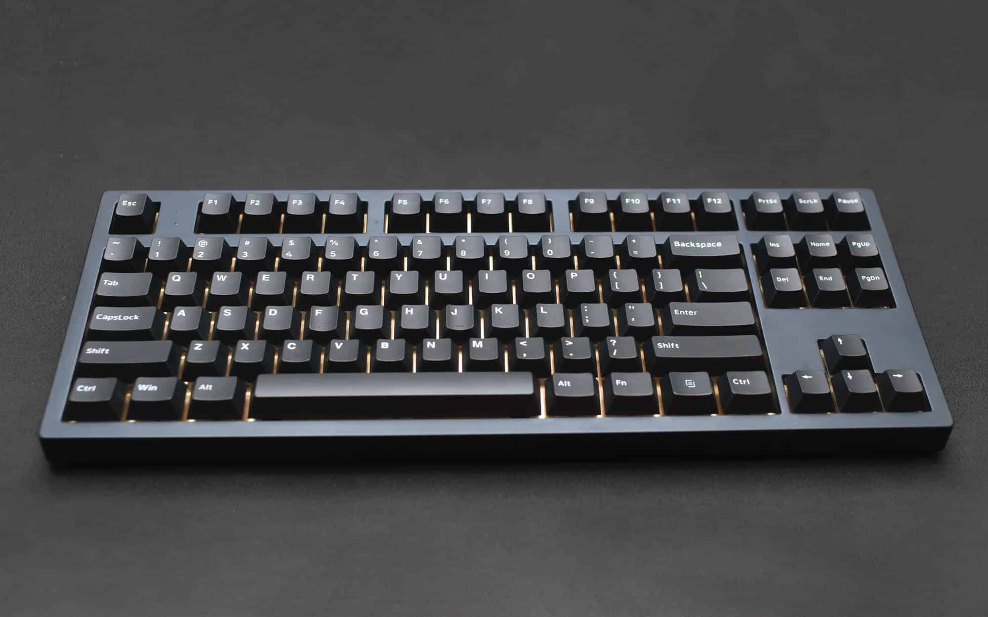 Microsoft představuje novou klávesu pro ovládání AI asistenta Copilota ...